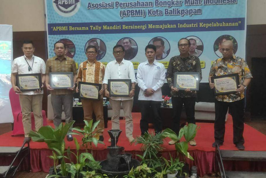 Penerapan Program Tally Mandiri di Pelabuhan Semayang Belum Optimal ...