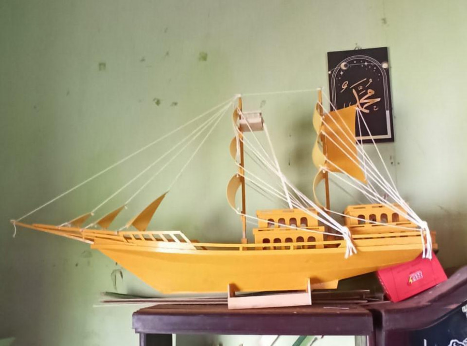 Sabaruddin Pilih Berhenti Jadi Guru Demi Merintis Usaha Miniatur Kapal ...