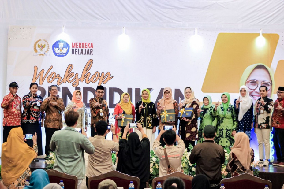 Workshop Pendidikan di Balikpapan, Hetifah Tekankan Penguatan Kemampuan ... Workshop Pendidikan di Balikpapan, Hetifah Tekankan Penguatan Kemampuan ...